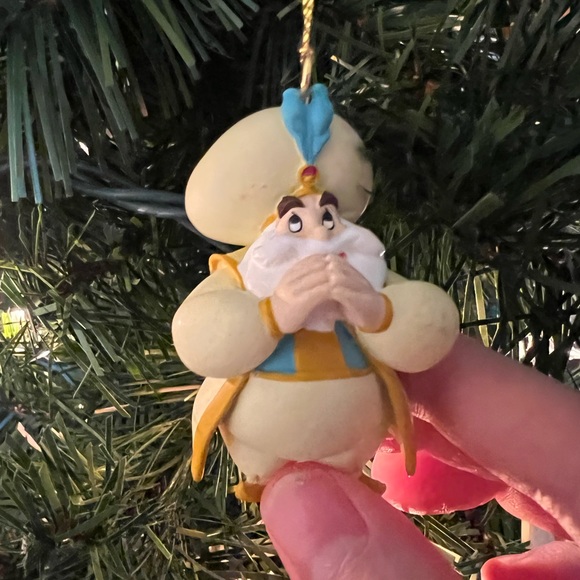 Disney | Holiday | Disney Aladdin Princess Jasmine Father The Sultan ...